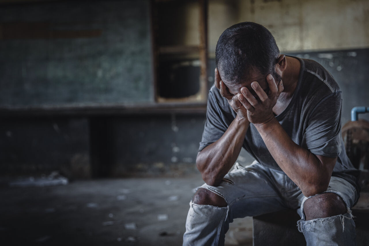 Quando internar um dependente químico? Conheça os sinais!